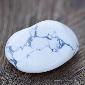Magnesite propriedades e significado | Prana - Gemas e Cristais